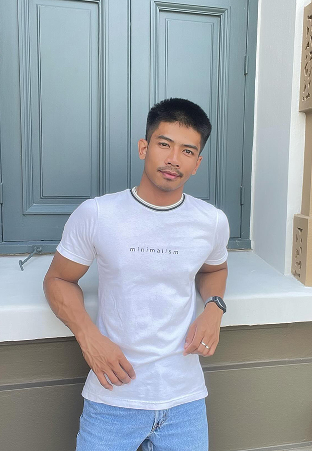 Mungdee Armmy เปิดวาร์ปหนุ่มหล่อชาวไทย หุ่นแซ่บมาดเท่ กล้ามแน่นสุดฮอต