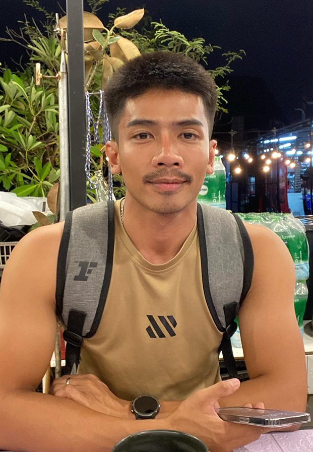 Mungdee Armmy เปิดวาร์ปหนุ่มหล่อชาวไทย หุ่นแซ่บมาดเท่ กล้ามแน่นสุดฮอต