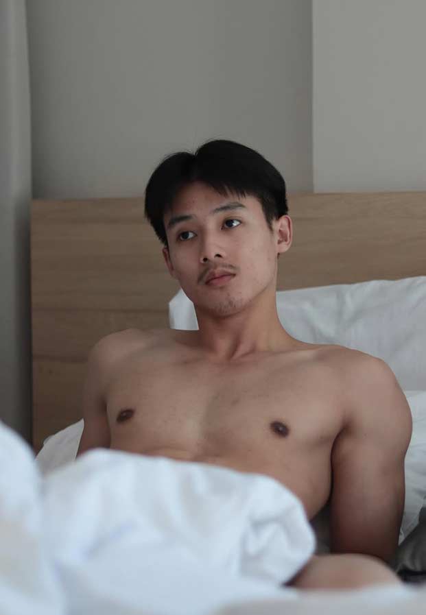 Chayut Akkaraparat เปิดวาร์ปนายแบบหล่อ หุ่นแซ่บมาก พกของใหญ่ล้มกางเกง