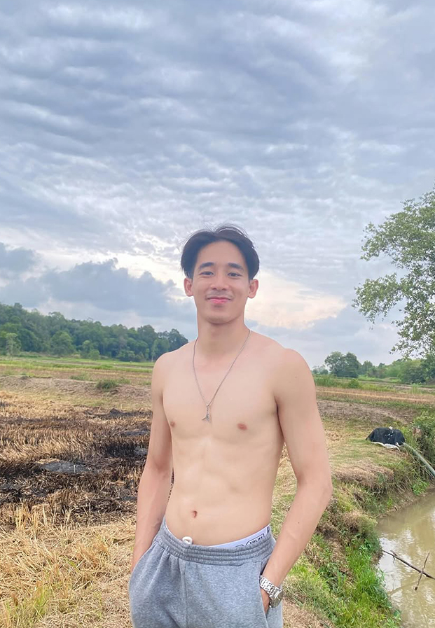 Pumin Tiyanan เปิดวาร์ปหนุ่มหล่อไทบ้าน หุ่นแซ่บ พกของใหญ่มาก